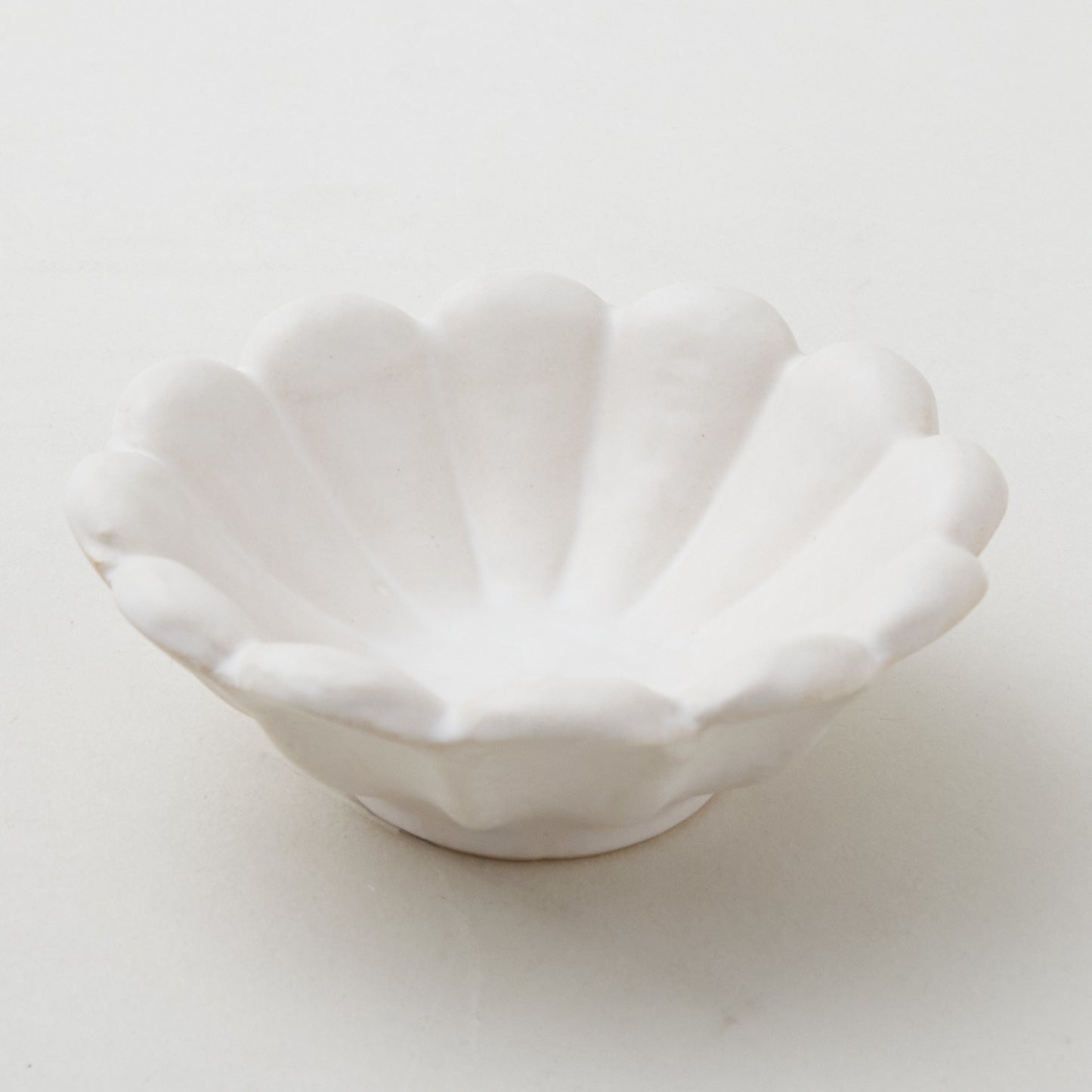 Stoneware Flower Bowls Set
