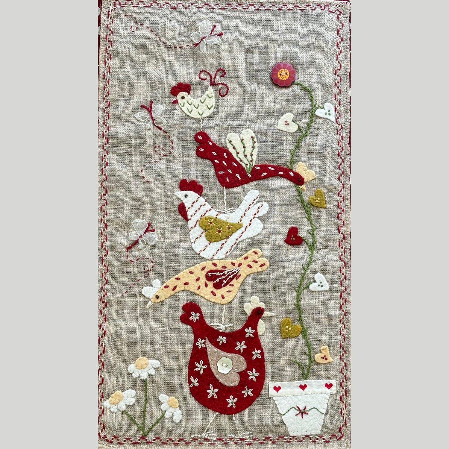 Chicken Pyramid Wool Felt Embroidery Appliqué Kit