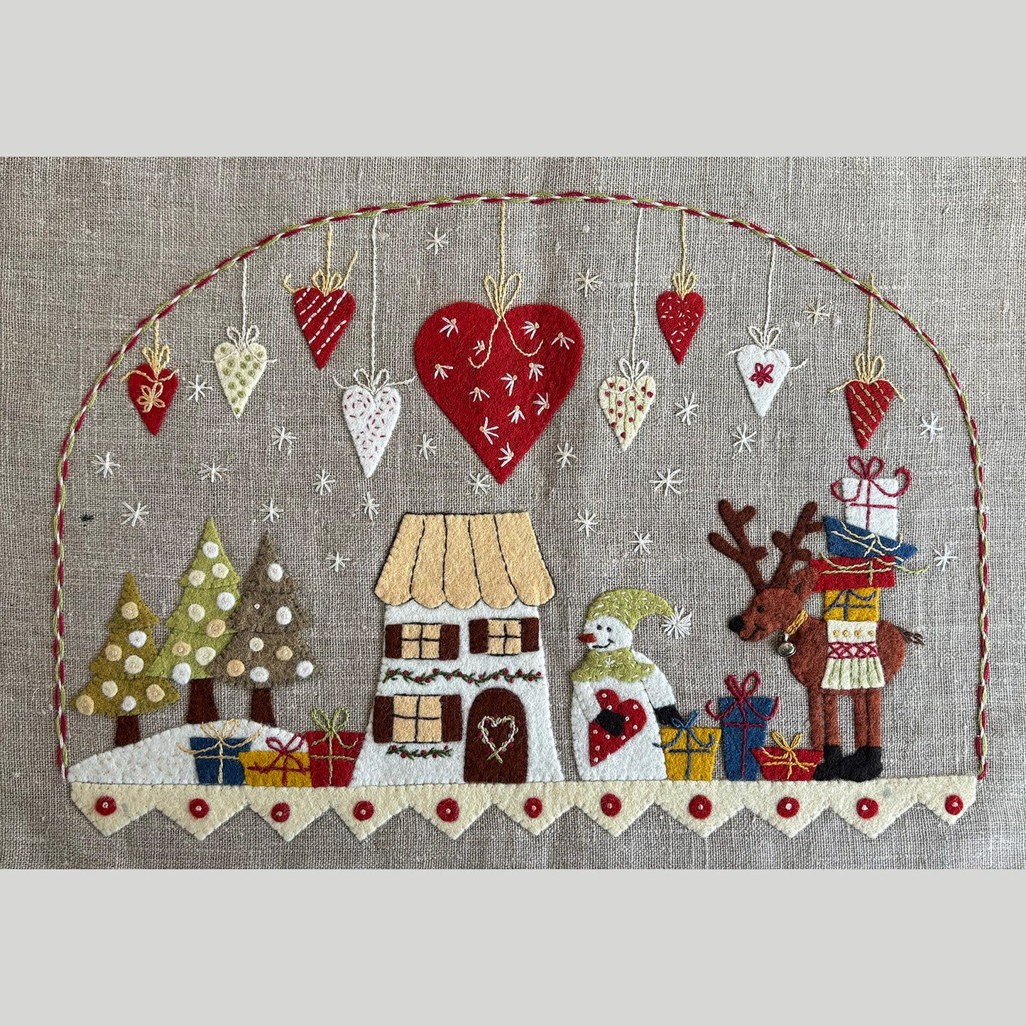 Christmas Night Wool Felt Embroidery Appliqué Kit