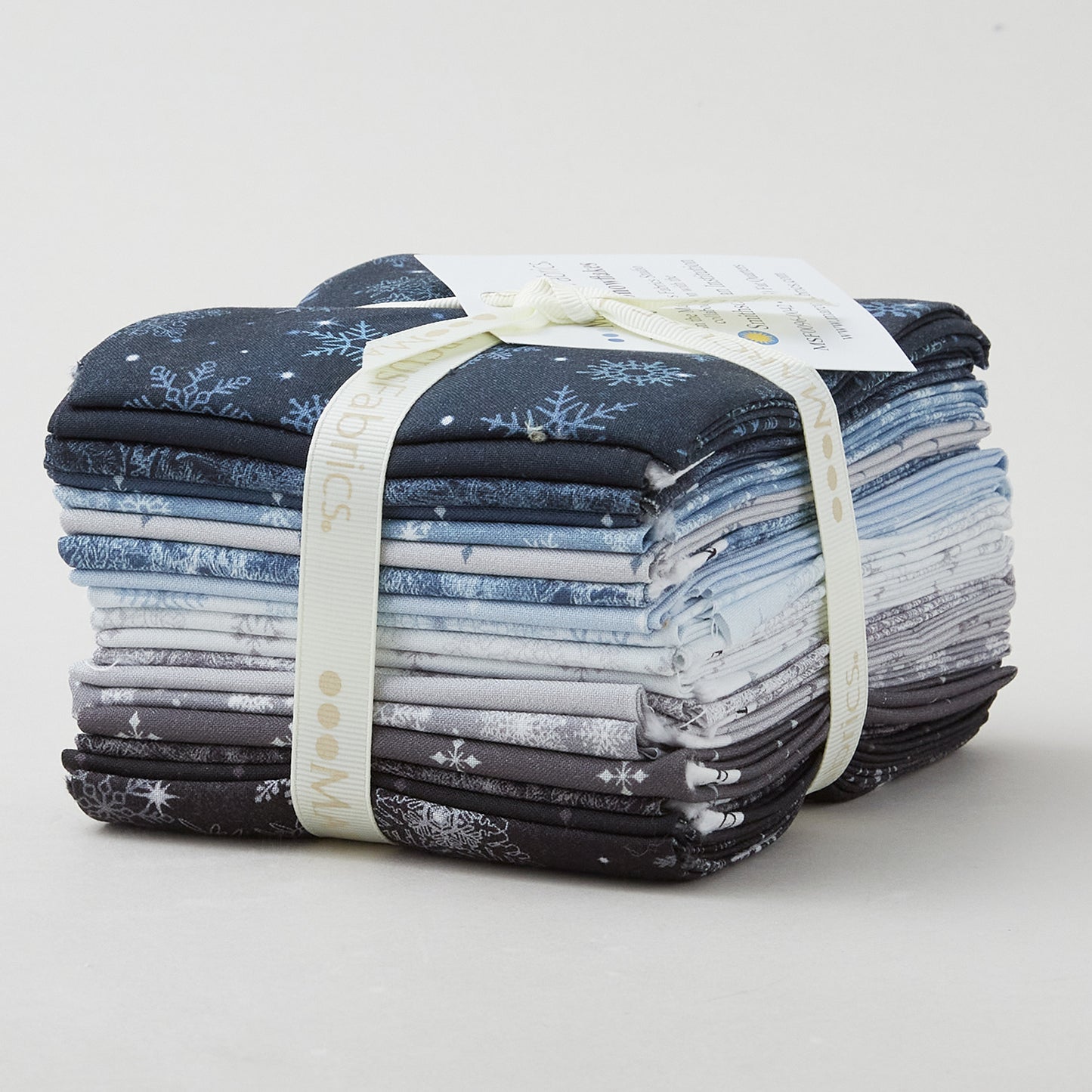 Bentley’s Snowflakes Fat Quarter Bundle