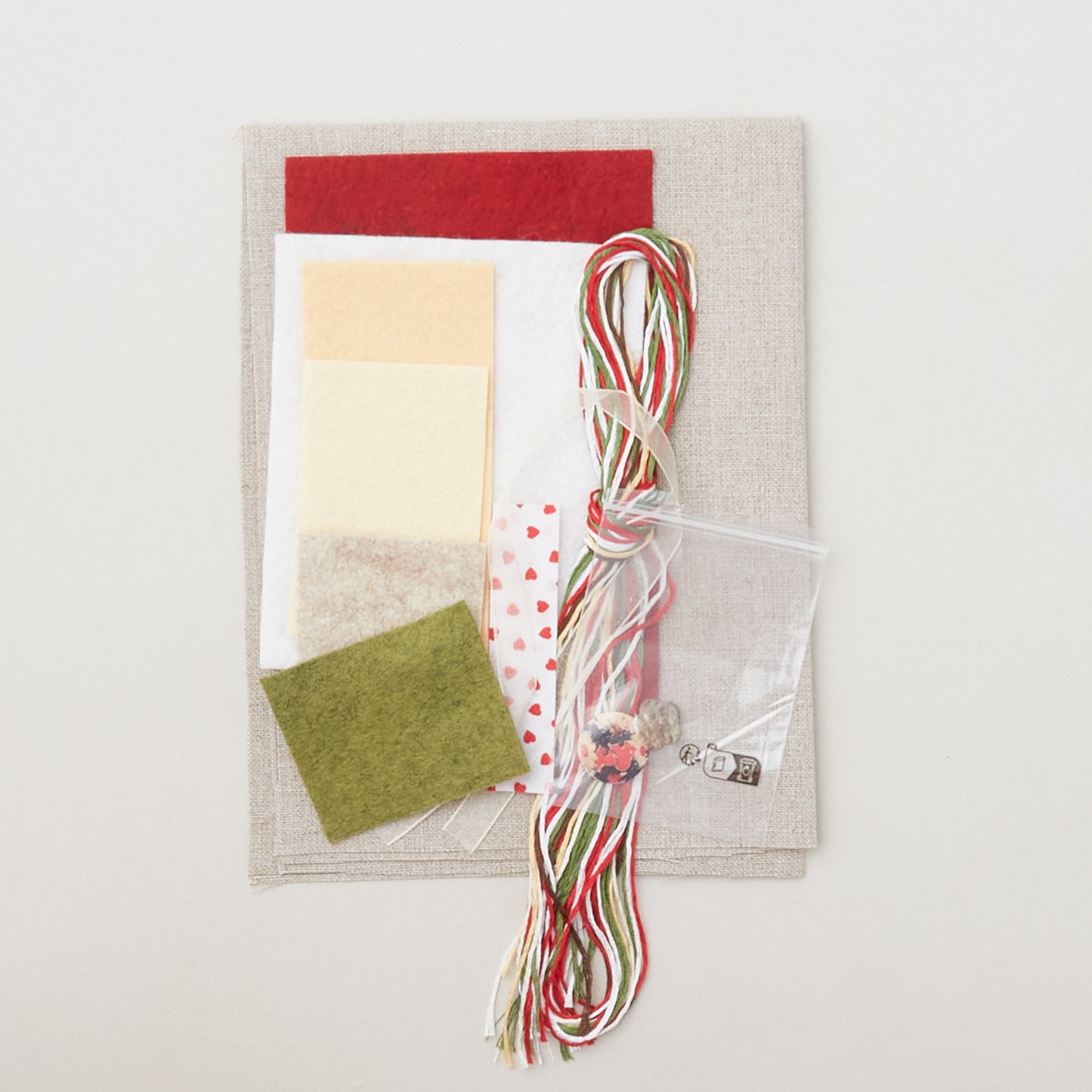 Chicken Pyramid Wool Felt Embroidery Appliqué Kit