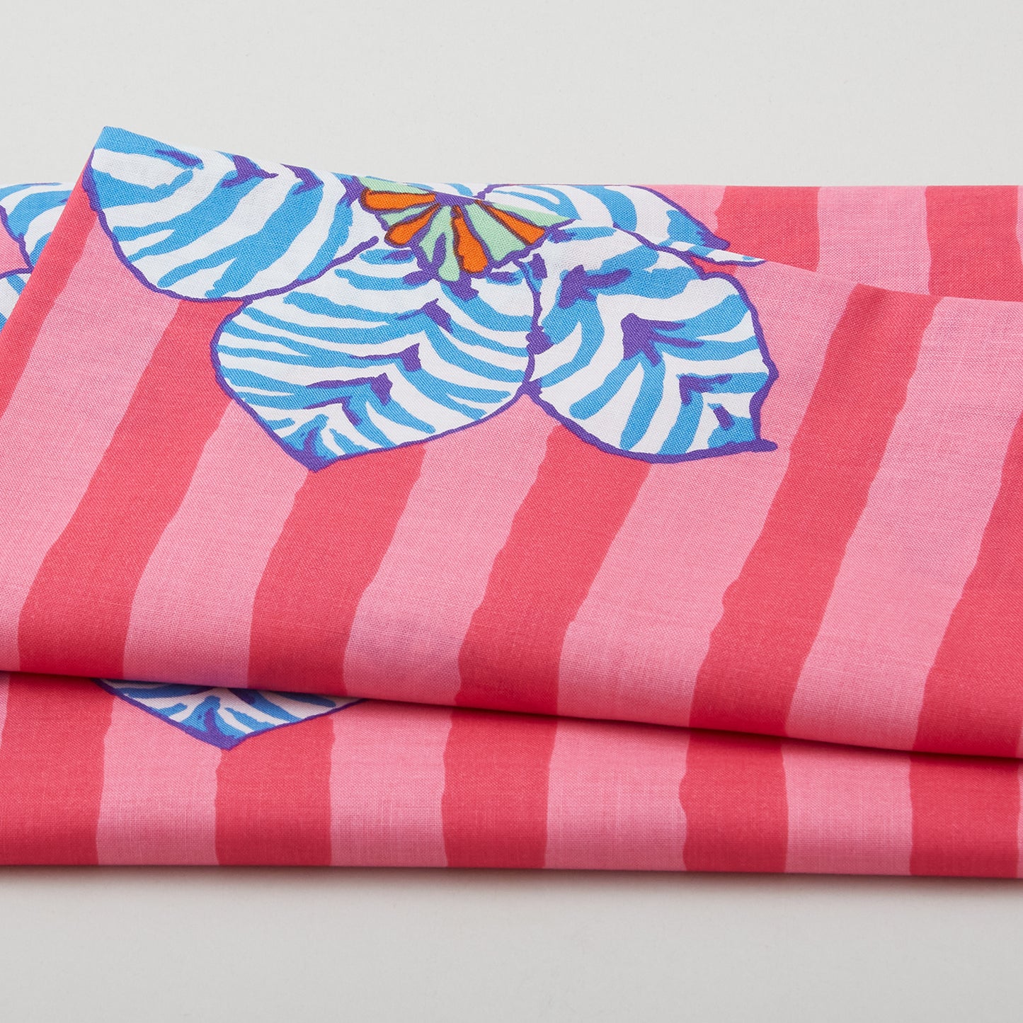 Kaffe Fassett - Collective August 2023 Zebra Lily - Pink 2 Yard Cut