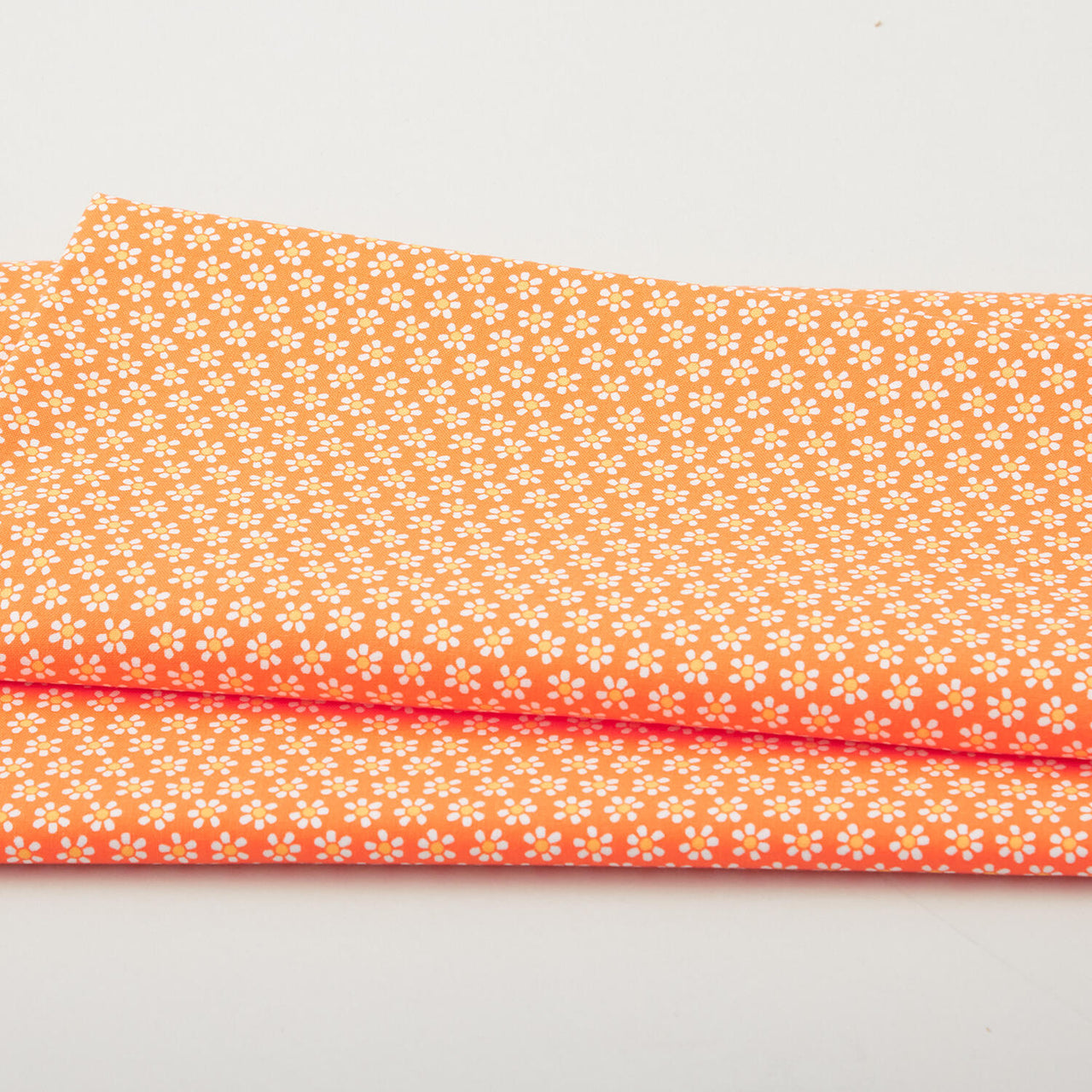 Chalk Garden - Mini Daisy Orange 2 Yard Cut