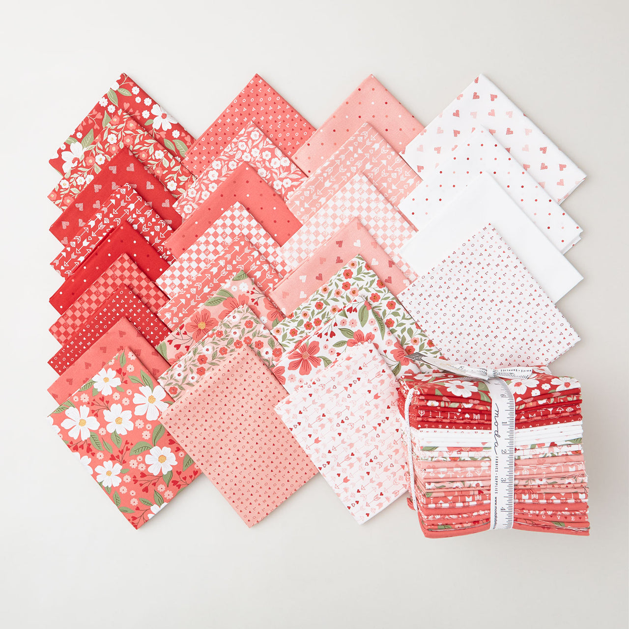 Love Blooms Fat Quarter Bundle