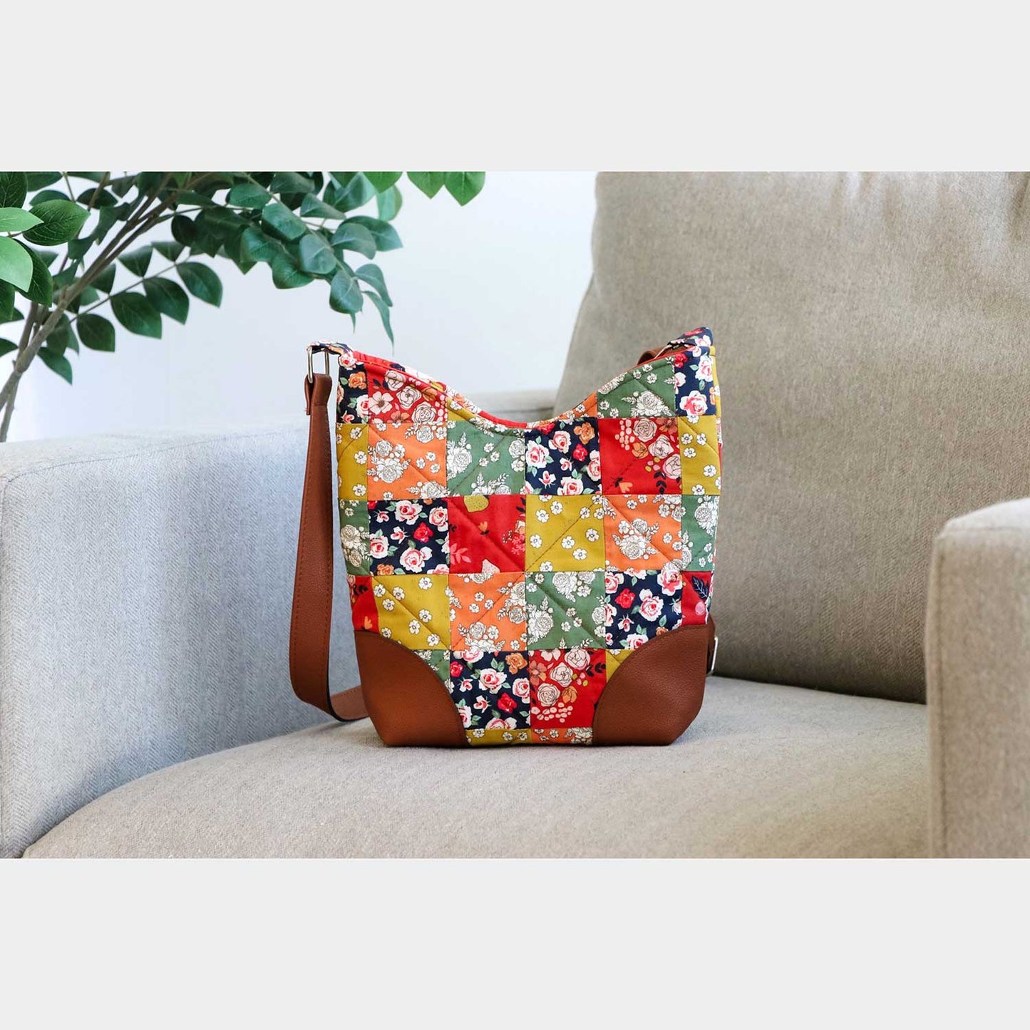 Charade Purse Kit - Hazelnut Pebble Faux Leather (print fabric not inc