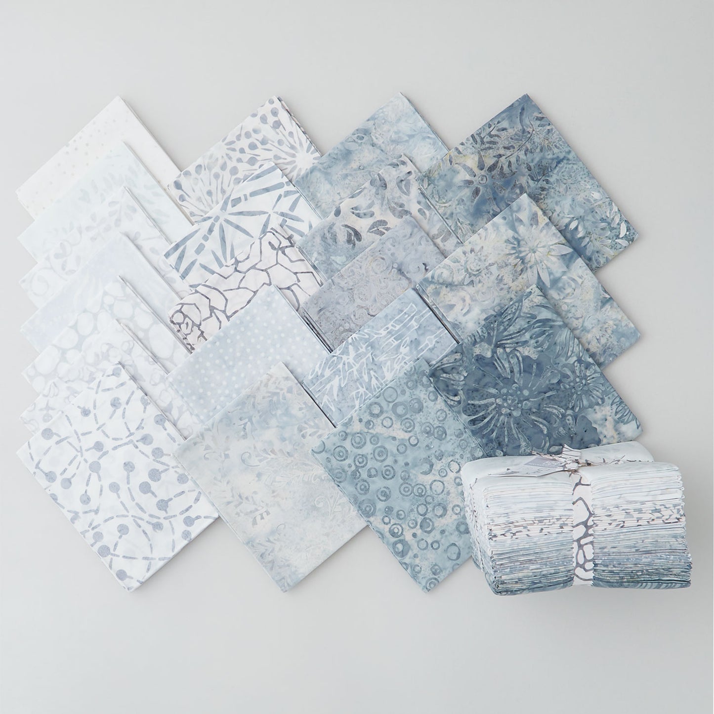 Java Batiks Winter Favorites Fat Quarter Bundle