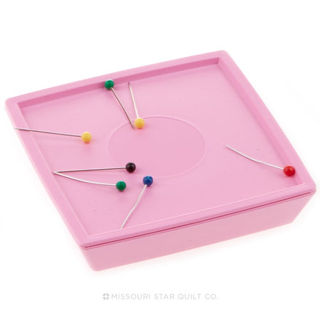 Zirkel Pink Magnetic Pin Holder